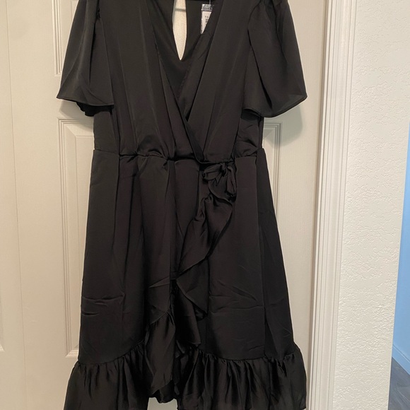 torrid | Dresses | Torrid Black Ruffle Midi Dress | Poshmark